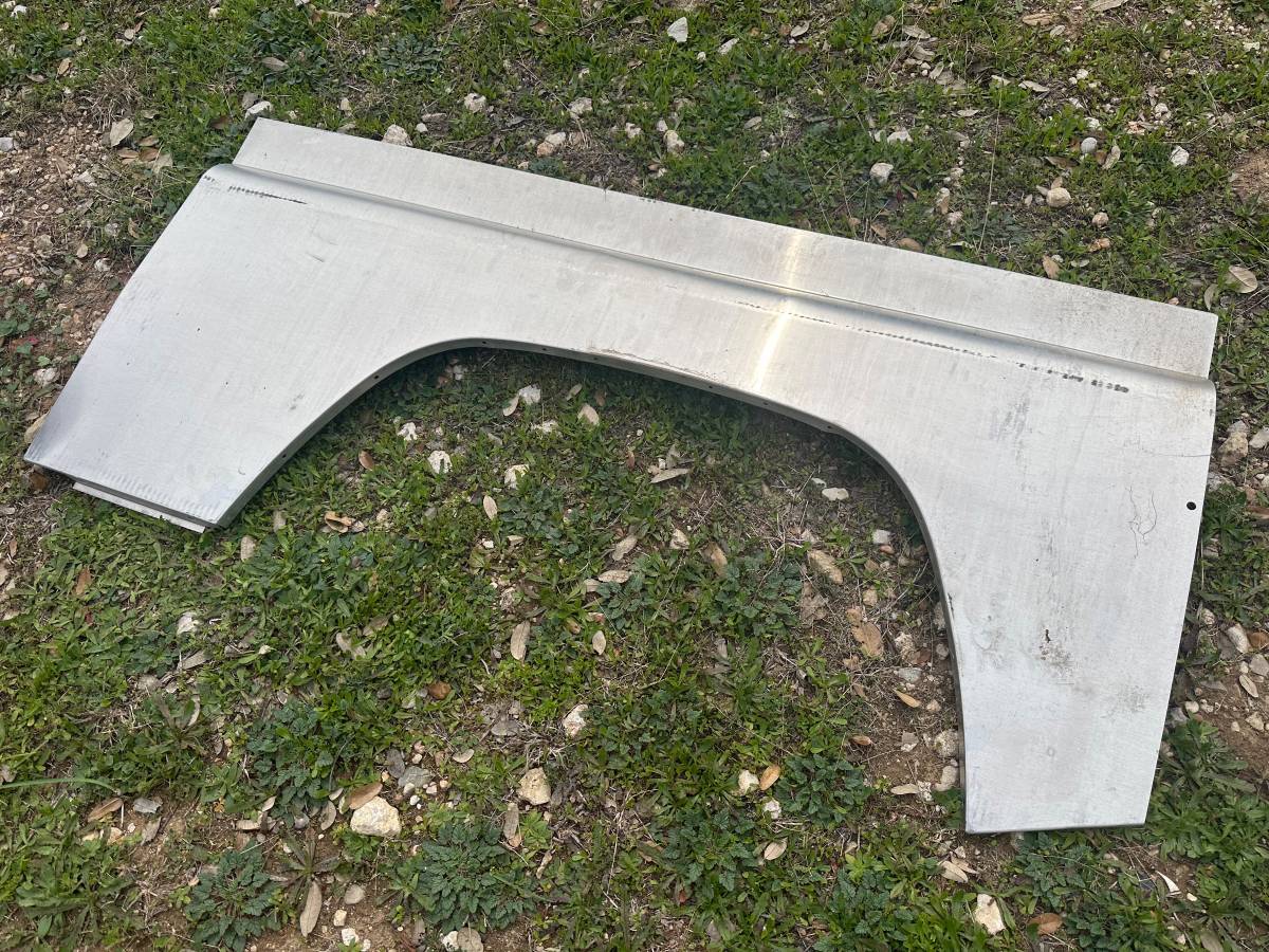 Land Rover Defender 90 LH panel | Looknet